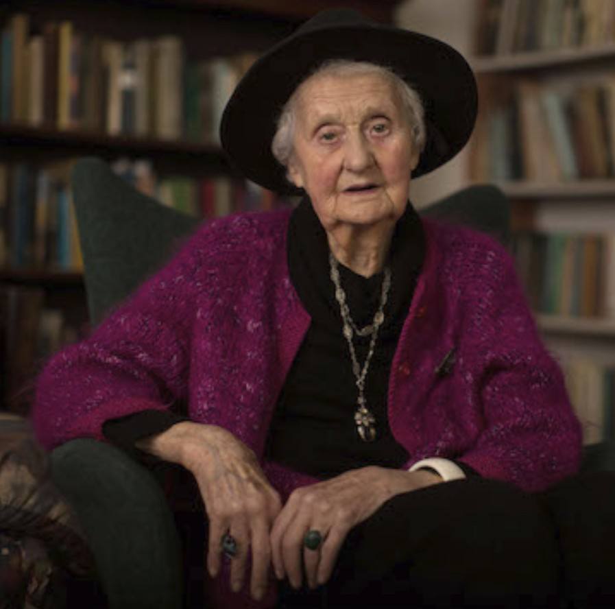 Looking at the world as a whole: Mary Midgley, 1919-2018 - 3 Quarks Daily