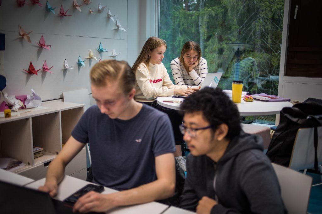 It’s Cold, Dark and Lacks Parking. But Is This Finnish Town the World’s ...