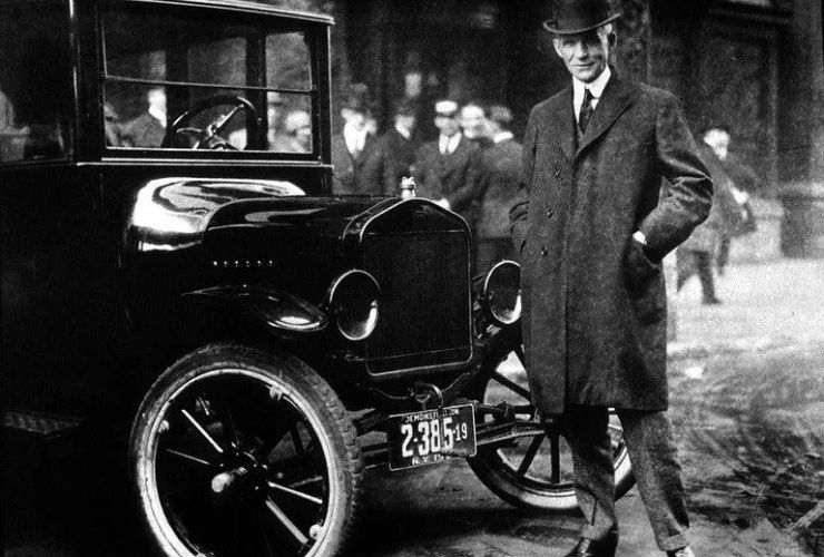 A new history charts the global legacy of Fordist mass production ...