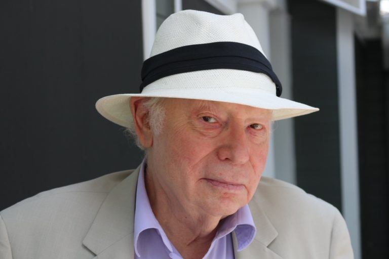 Graham Farmelo remembers Steven Weinberg - 3 Quarks Daily