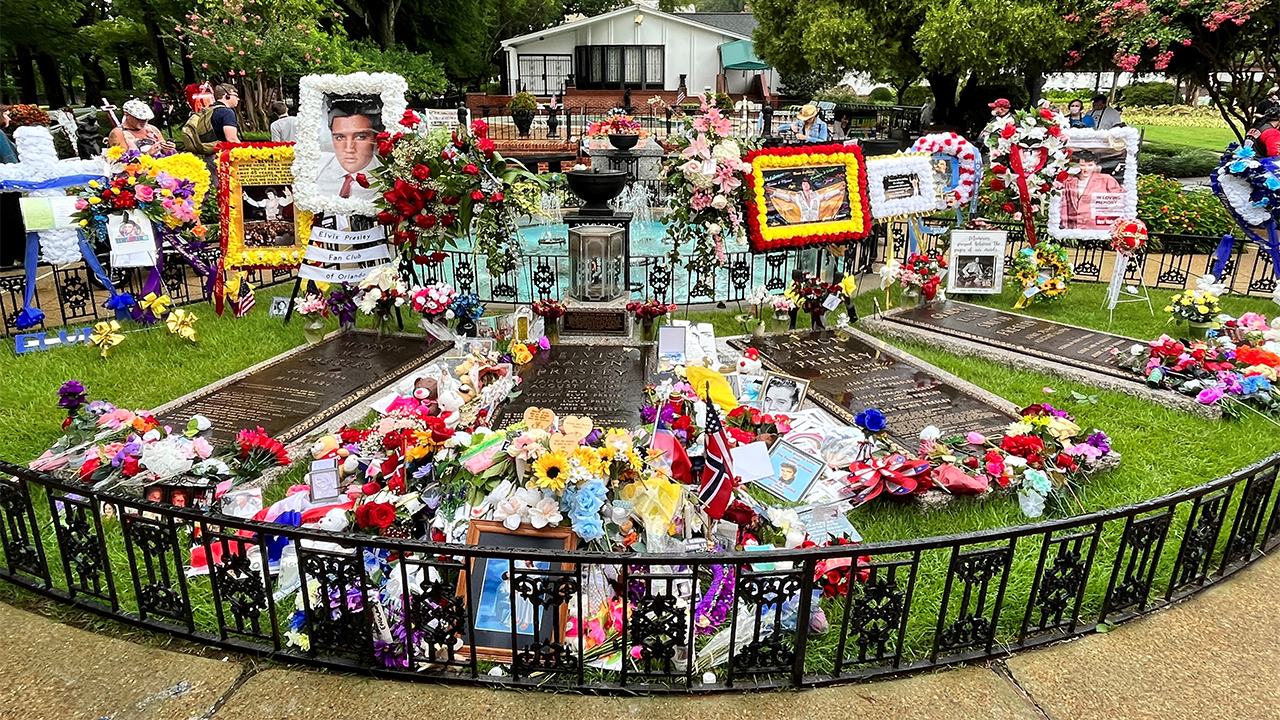 Jeannette Cooperman goes to Graceland in search of the last mystery ...