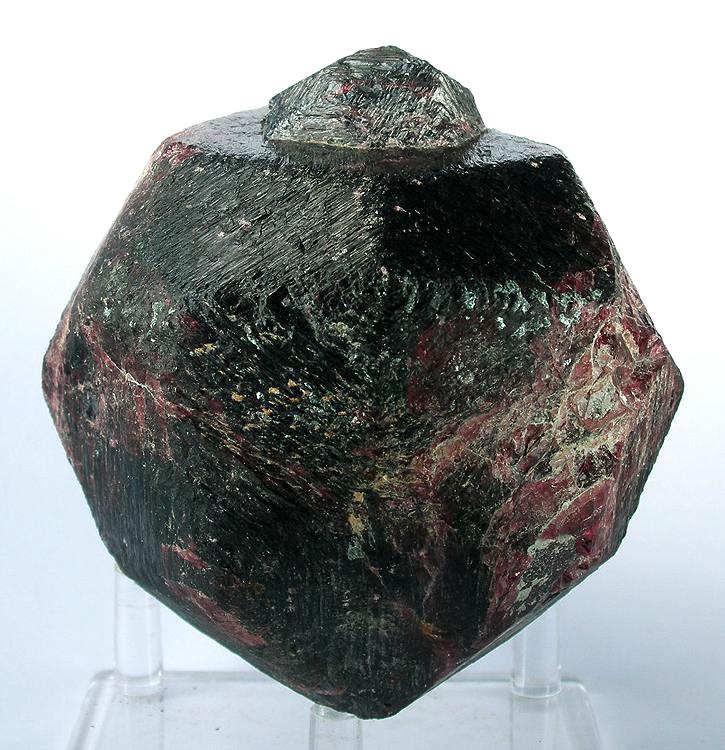 The Importance Of The Pyrope Garnet - 3 Quarks Daily