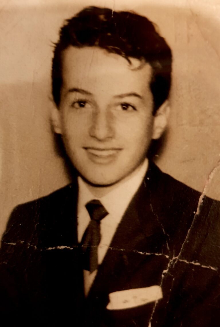 Captain Head - 3 Quarks Daily